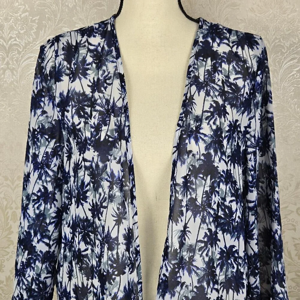 Reitmans | Kimonos & Yukatas | Reitmans Size L Blue White Palm Tree ...